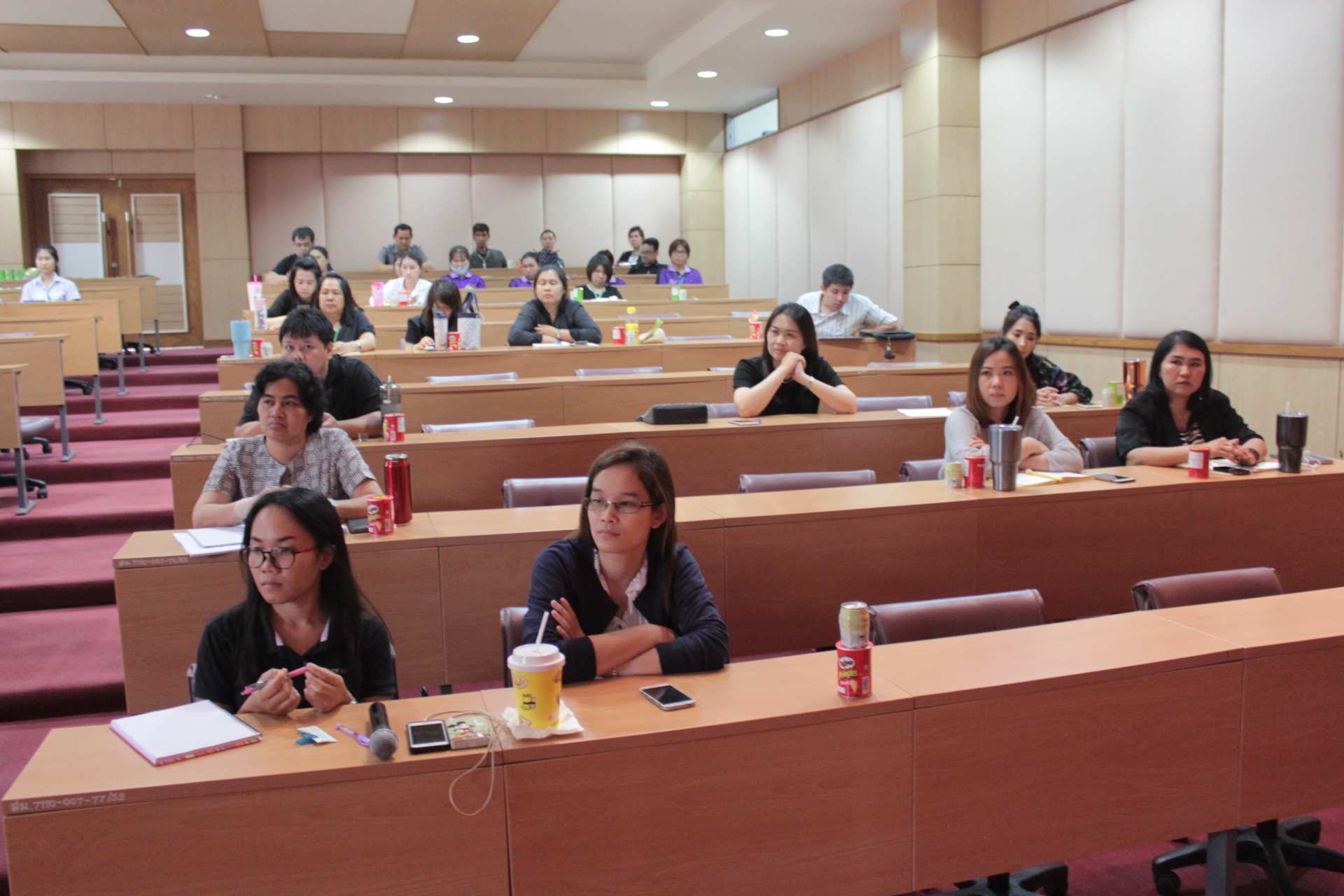 สำนักหอสมุดจัดอบรม “การจัดการขยะในสำนักงาน สู่การเป็นวัสดุรีไซเคิล ...